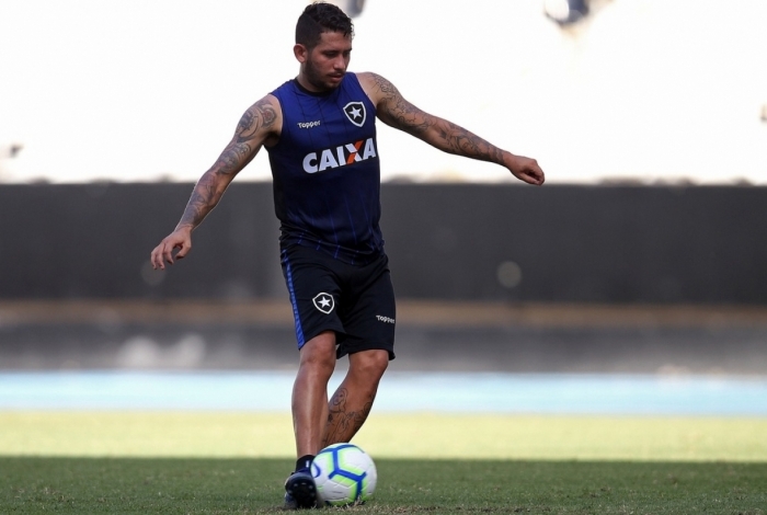 Leandro Carvalho quer ralar do Botafogo para voltar ao Ceará MH - Botafogo
