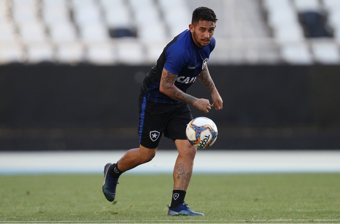 Com poucas oportunidades, Leandro Carvalho dá adeus ao Botafogo MH ...