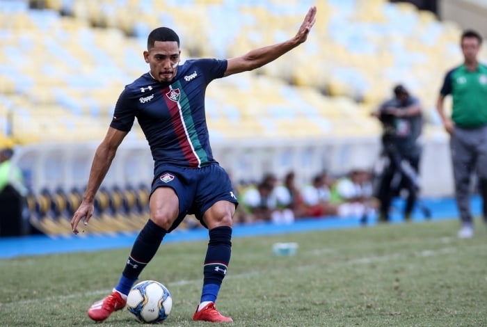 Gilberto, lateral do Fluminense, explica motivo de ter utilizado ...