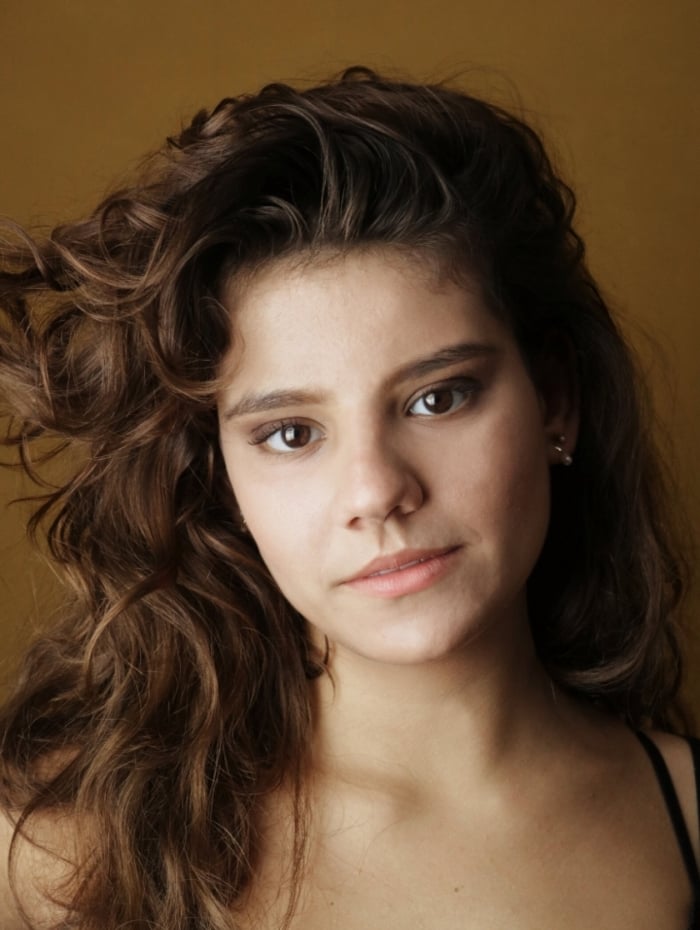 Na TV e no papel: a arte de ser Dora MH - Televisão