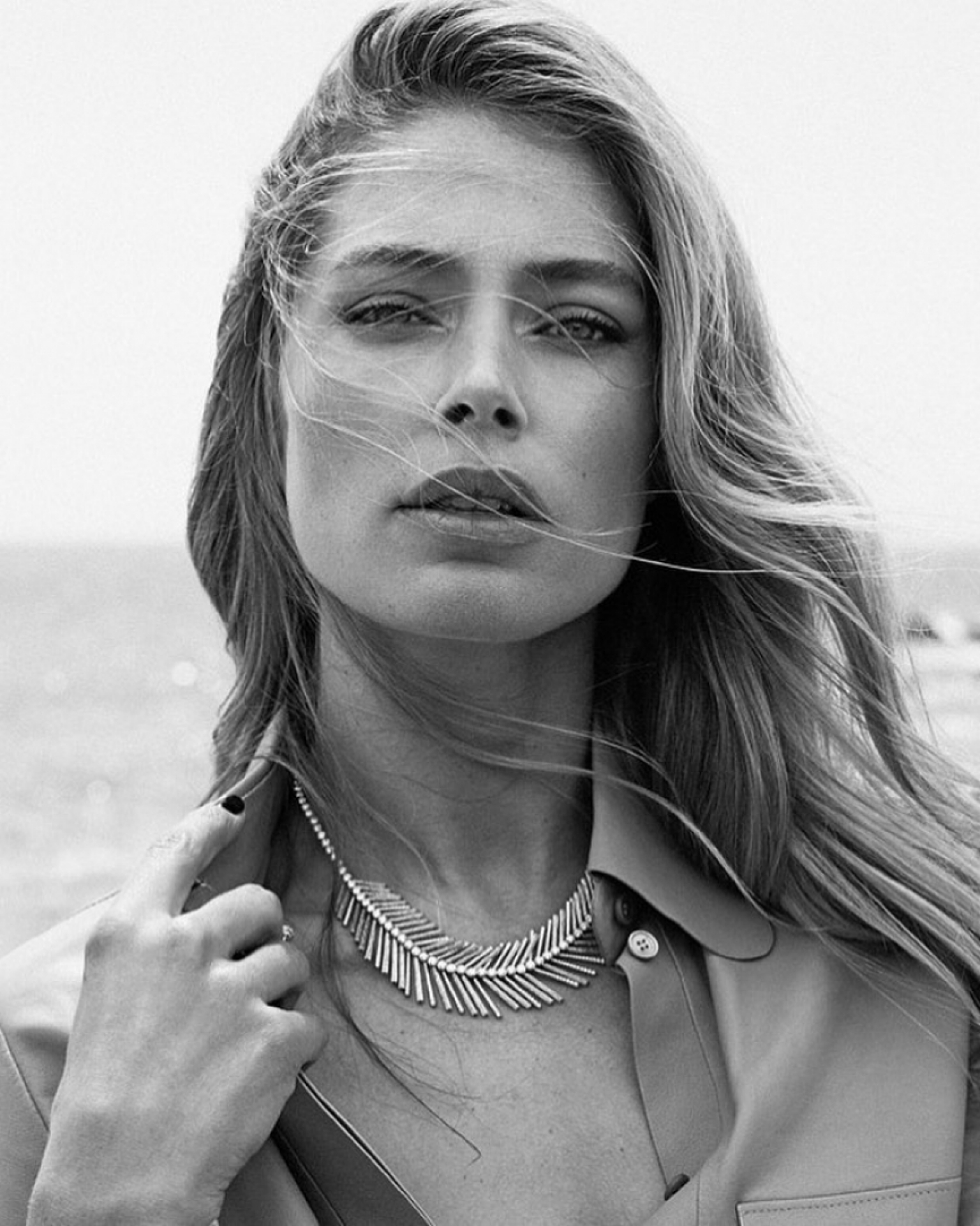 Eva? Modelo posta foto peladona em jardim e agita rede social MH ...