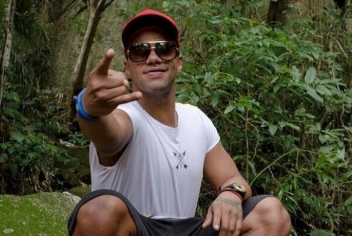 'A Fazenda': participante tem acesso de raiva e peões revelam motivo MH ...