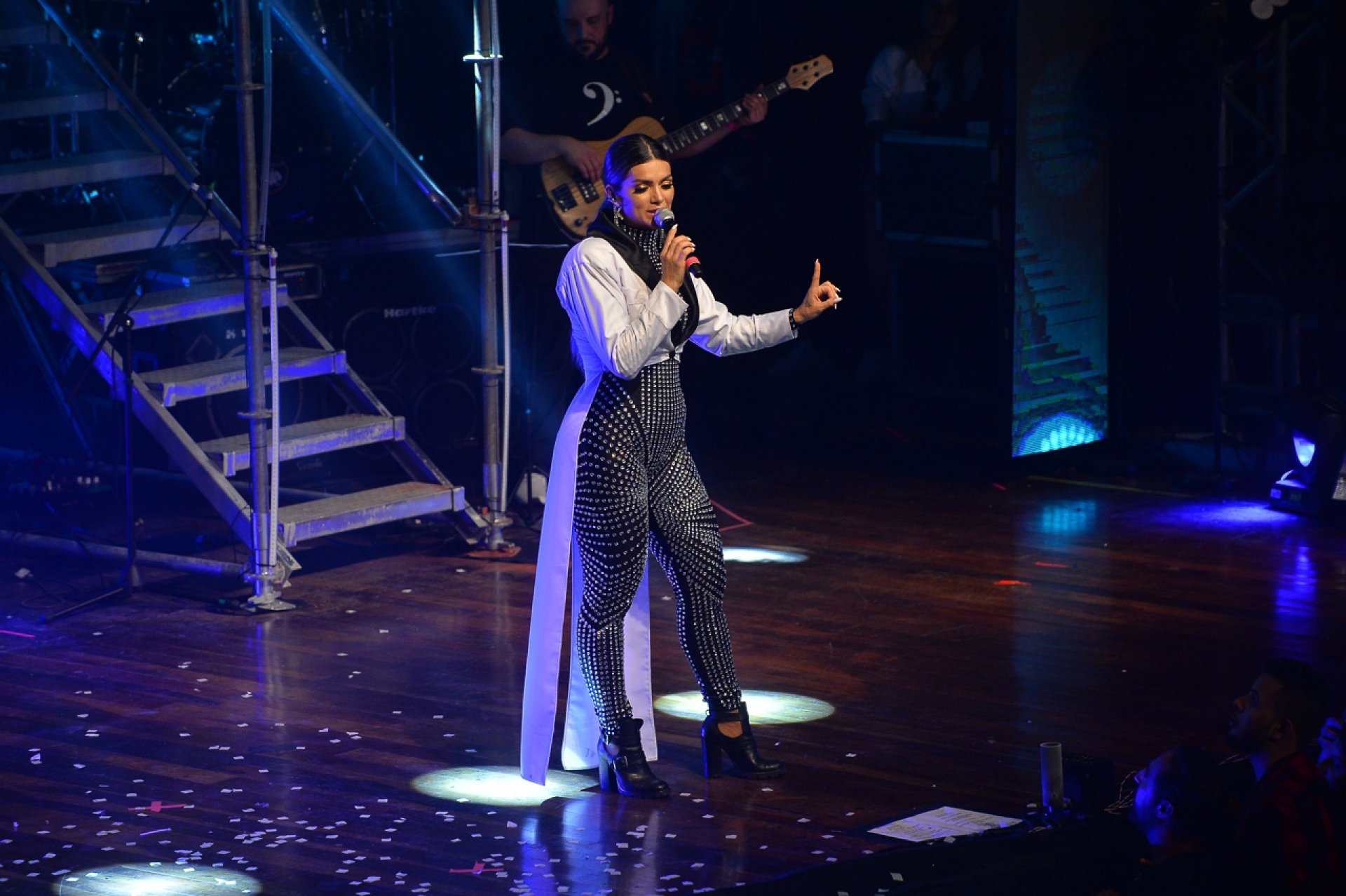 Kelly Key usa camiseta estampada com sua foto para 'Playboy'; Confira ...