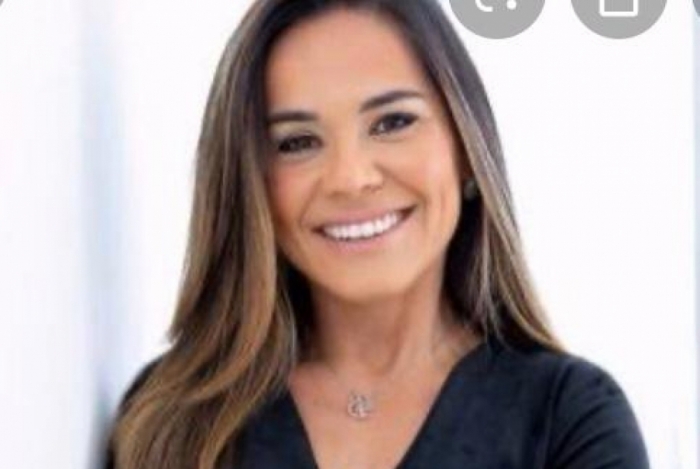 Apresentadora do SBT, Isabele Benito está com o novo coronavírus