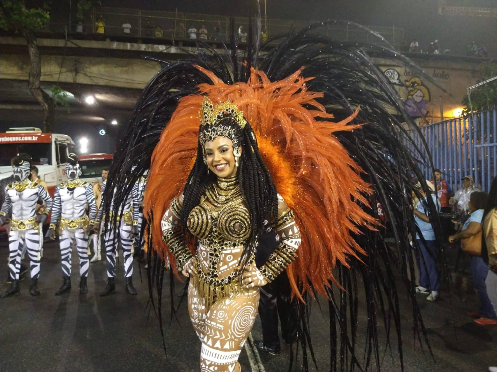 Rainha de bateria da Unidos de Padre Miguel projeta um 'Carnaval de ...