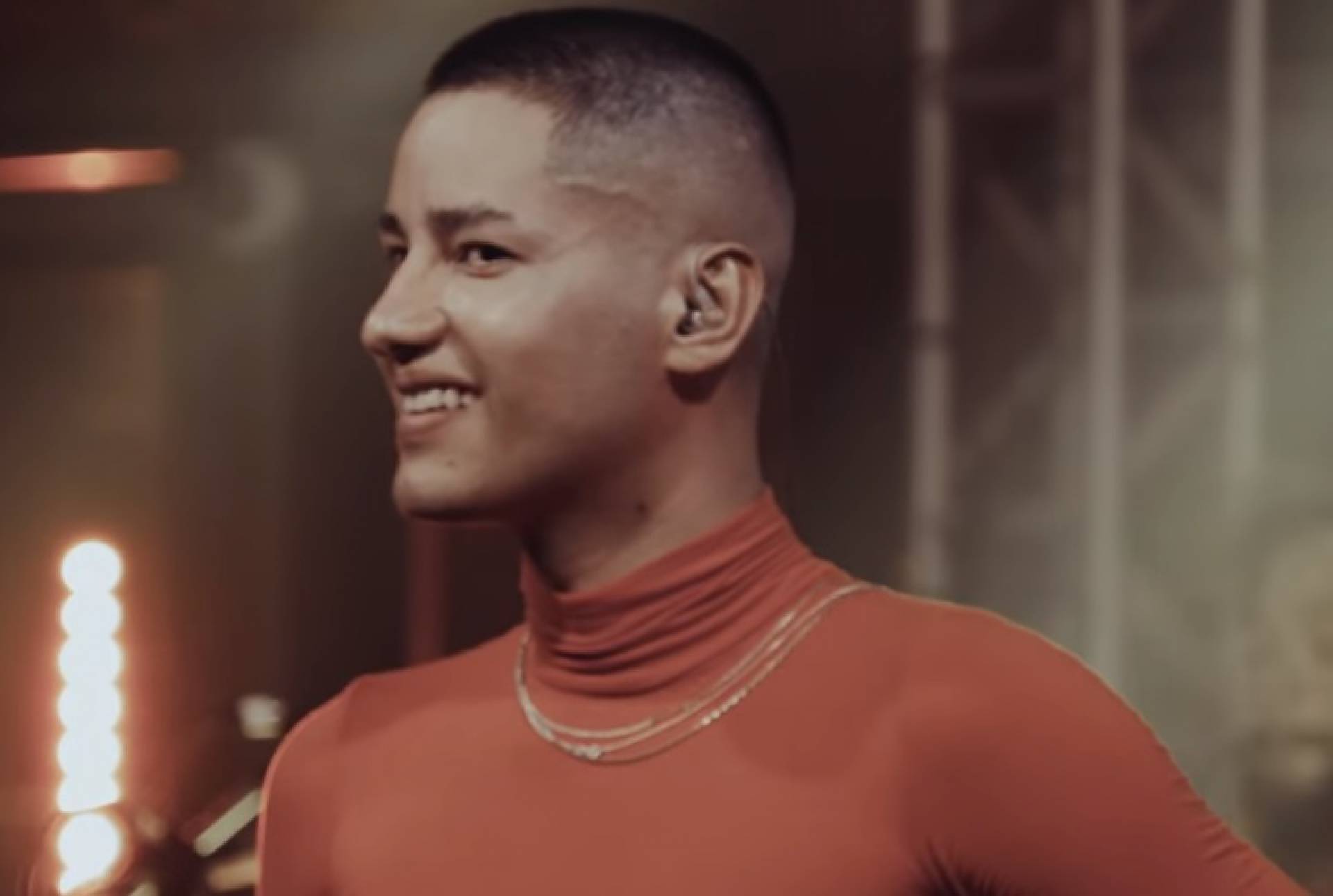 Jaloo lança quatro novas músicas ao vivo no YouTube MH - Que Isso Gordinho