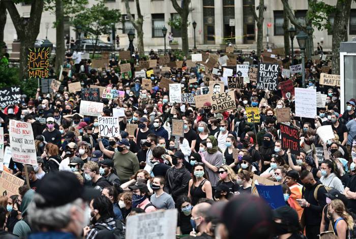Milícias invadem protestos contra racismo nos Estados Unidos MH - Geral