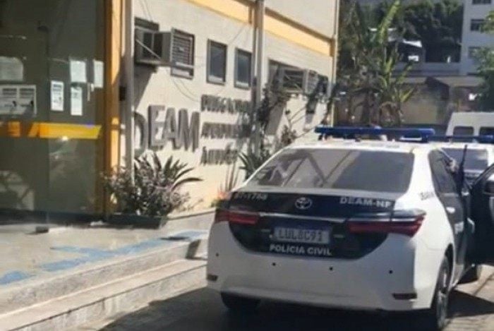 Casal é preso pela Deam de Nova Friburgo por estupro de vulnerável ...