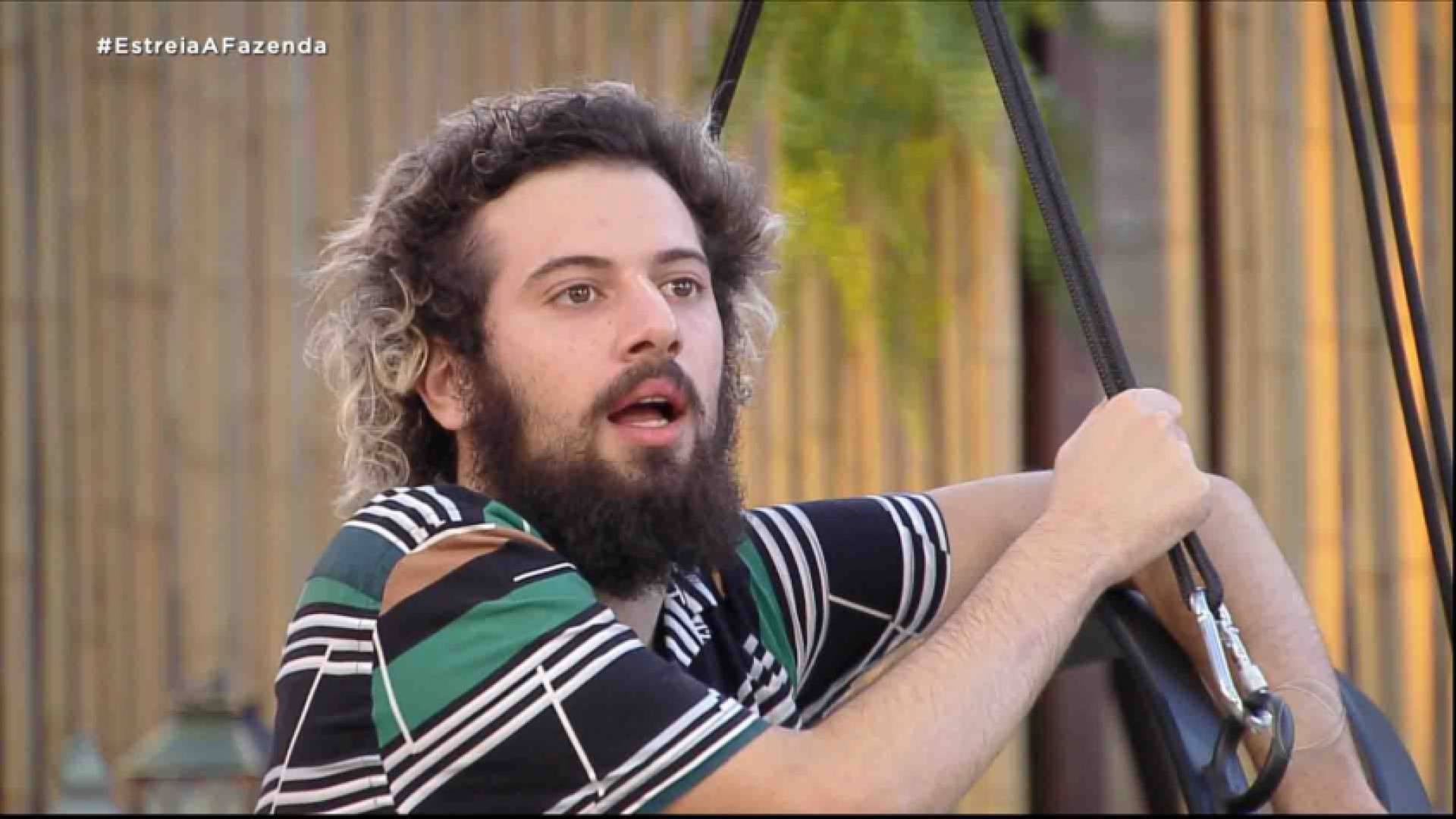 Cartolouco é um dos participantes da 'Fazenda', que estreou nesta terça ...