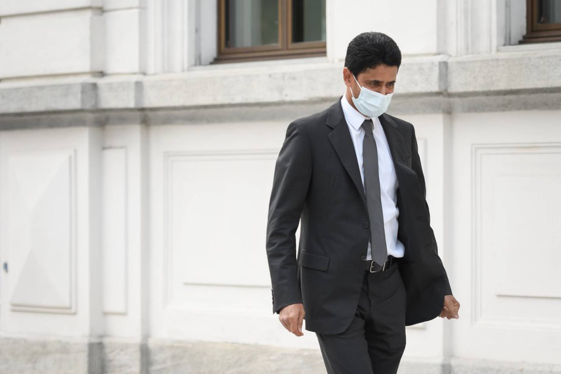 Presidente do PSG e ex-secretário da Fifa vão a julgamento por direitos ...