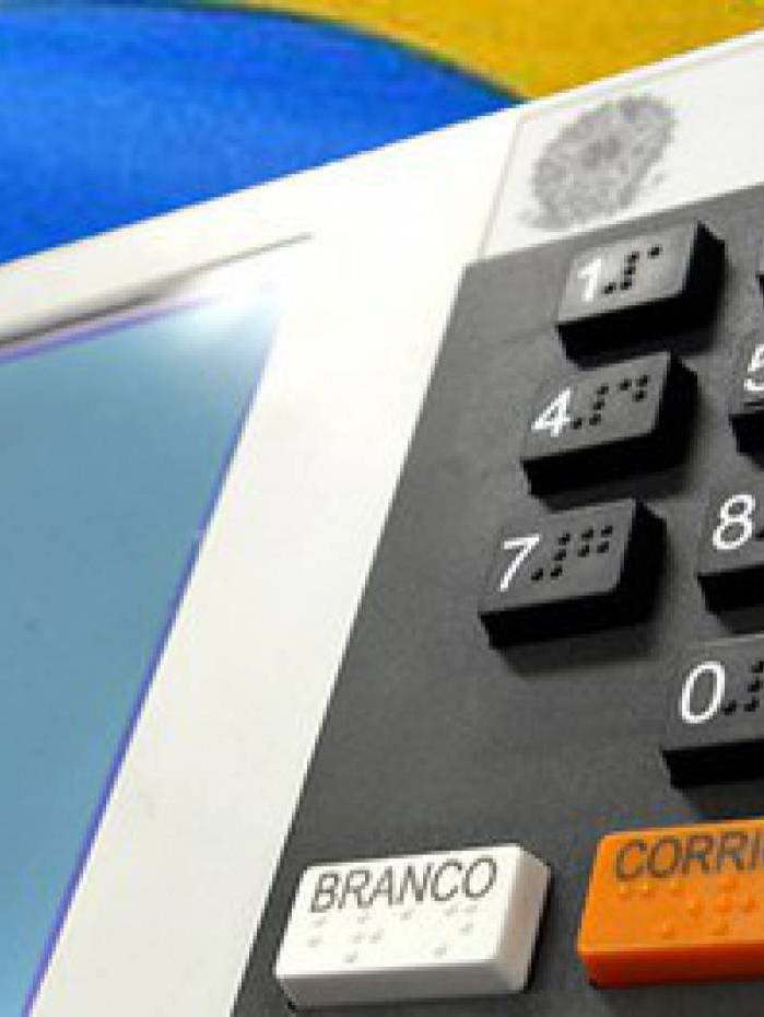 Agentes da ABIN também rebatem Bolsonaro sobre fraude nas urnas eletrônicas