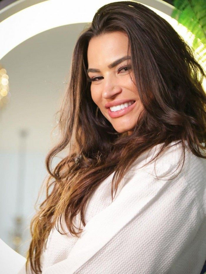 Ex-peoa Raissa Barbosa recebe R$ 300 mil para mudar de visual MH ...