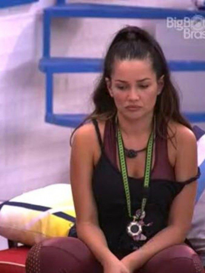 'Estão supondo que eu sou o cão', diz Juliette aos prantos MH ...