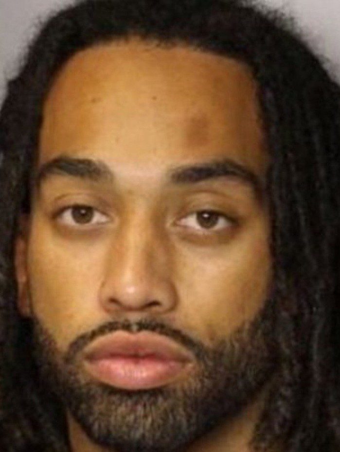 Irmão de rapper é preso após fazer live com armas e corpos nos Estados ...