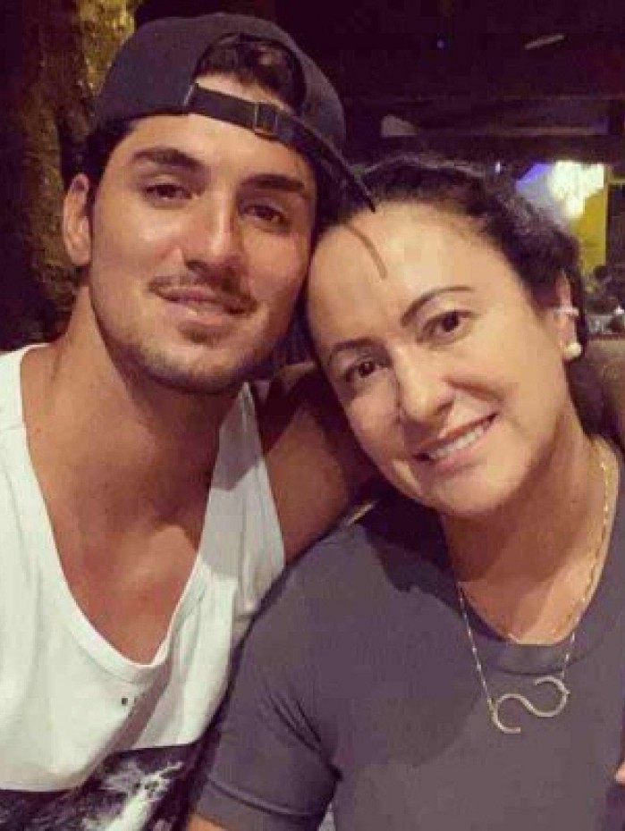 Mãe de Medina presta homenagem ao surfista em seu aniversário