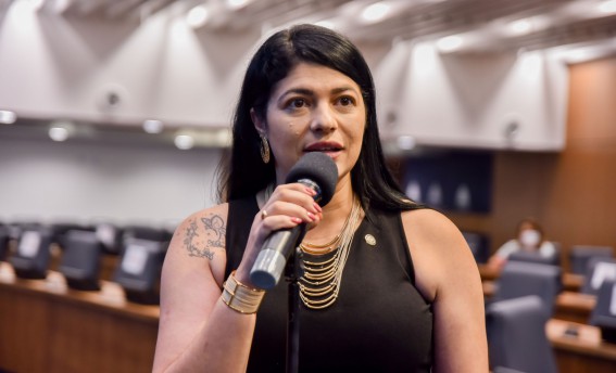 MPRJ entra com ação contra a ex-deputada Alana Passos por improbidade ... MPRJ entra com ação contra a ex-deputada Alana Passos por improbidade ...