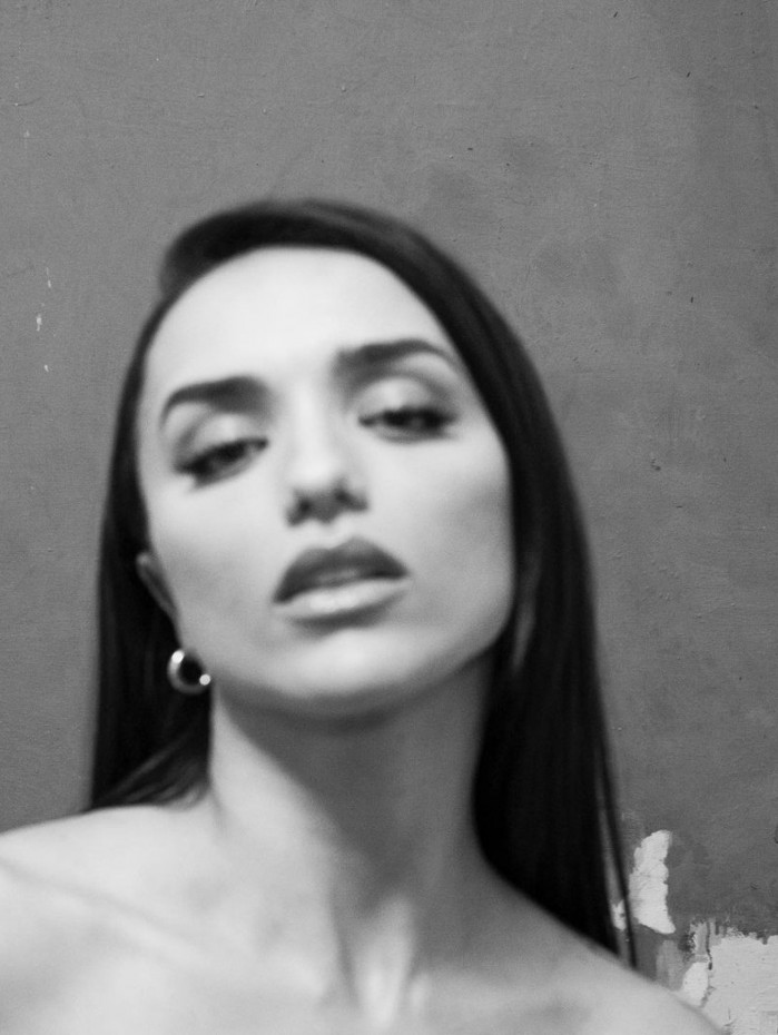 Rafa Kalimann posta fotos em preto e branco e legenda inspira fãs MH ...