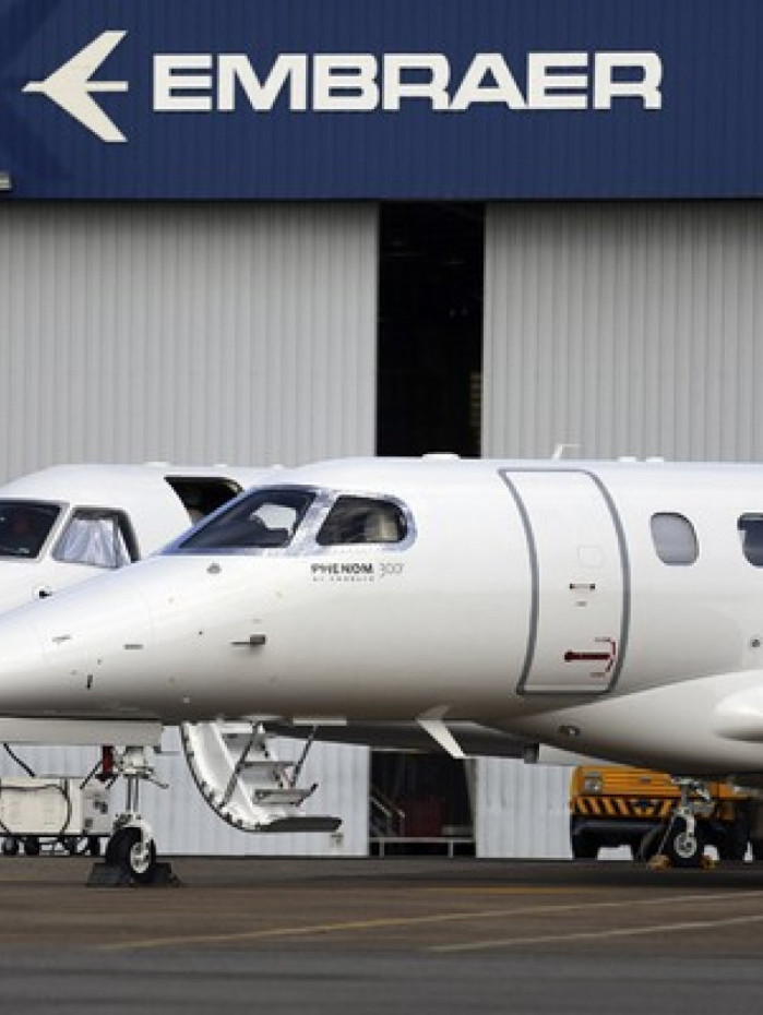 Lula vai oficializar acordo da Embraer para produção de avião Super Tucano