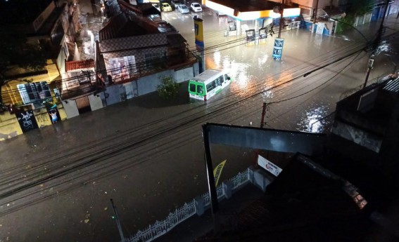 Rio entra em estágio de atenção depois de chegada da forte chuva na ...