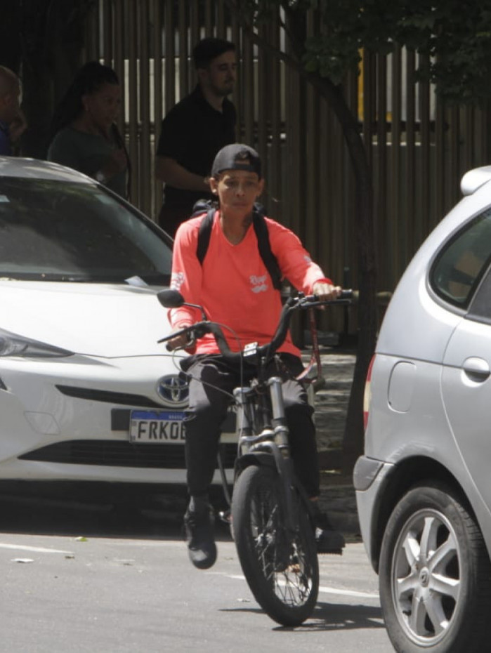 Entregadora agredida por ex-jogadora de vôlei passa mais uma noite na ...