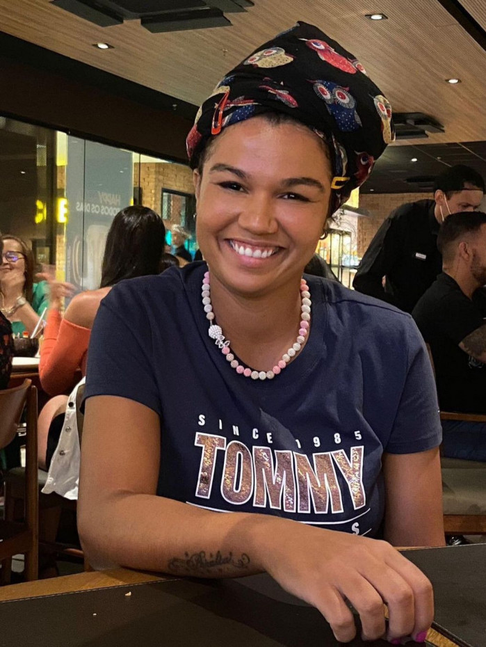 MC Sabrina manda recado para Pocah, Lexa e Rebecca após 'sumiço'; confira!