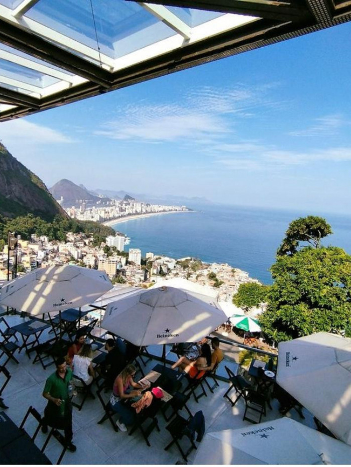 Bar da Laje, no Vidigal, é reconhecido como Patrimônio Histórico ...