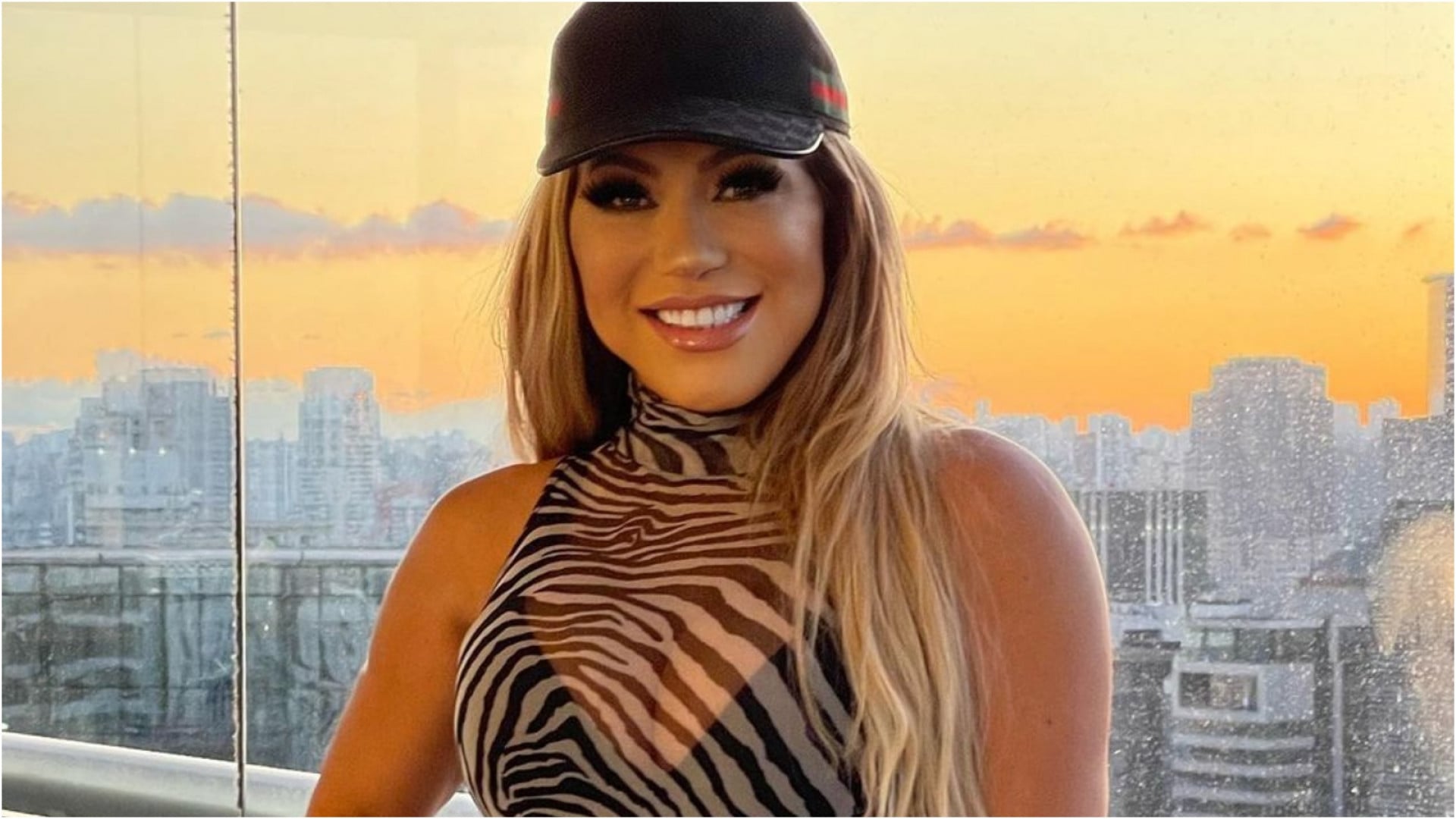 Ex-mulher de Hulk se presenteia com Mercedes de R$ 2 milhões ...